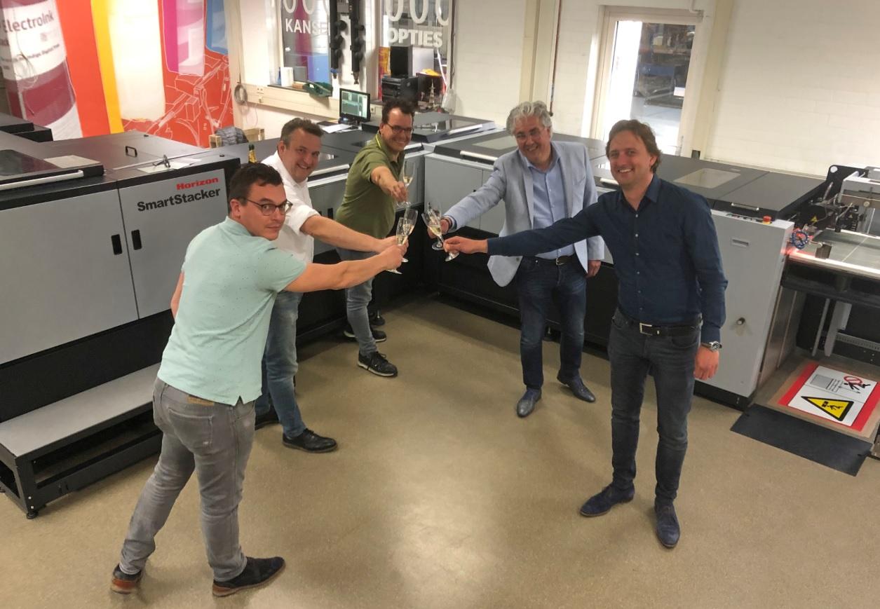 Na videodemo investeren in een Horizon SmartStacker | PRINTmatters